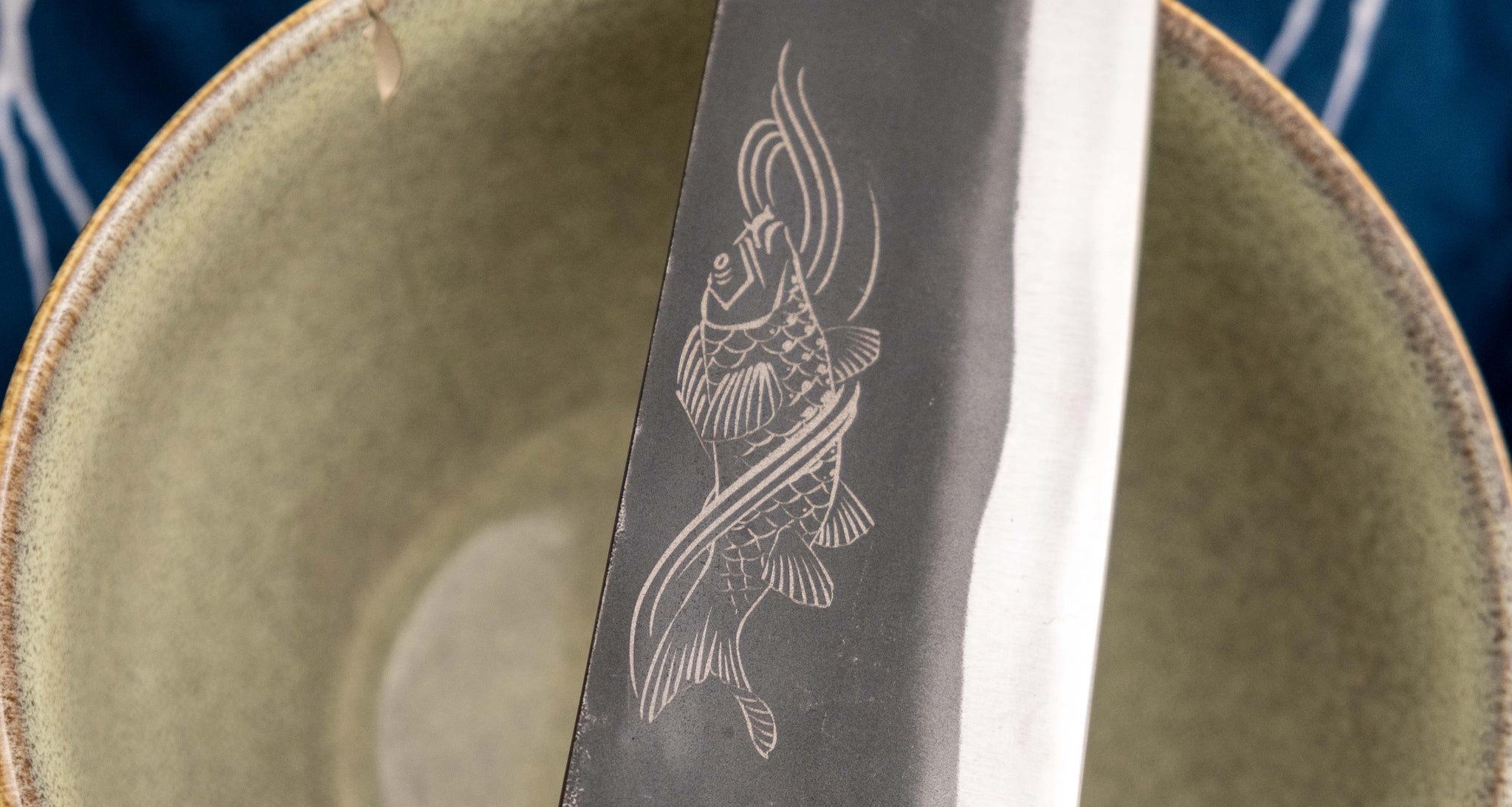 Yoshida Bunka SUJ-2 Kuro-uchi 190 mm [Koi Fish] – OštarRub